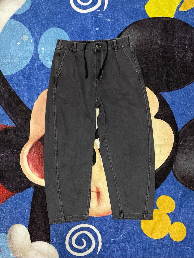 GU barrel leg jeans, Men's Fashion, Bottoms, Jeans on Carousell