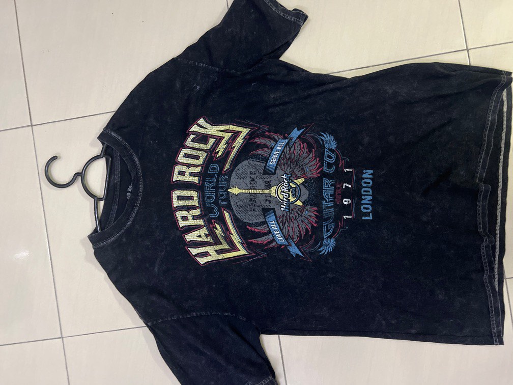 Hard rock world tour 50 years, Men's Fashion, Activewear on Carousell