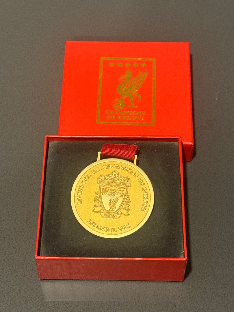 Liverpool 2005 Champions League medal, Hobbies & Toys, Collectibles ...