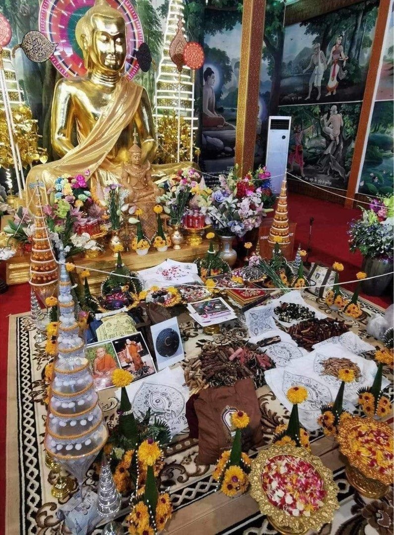 LP Udomsap Palakit (11 Lingam in 1 Yoni), Hobbies & Toys, Memorabilia ...