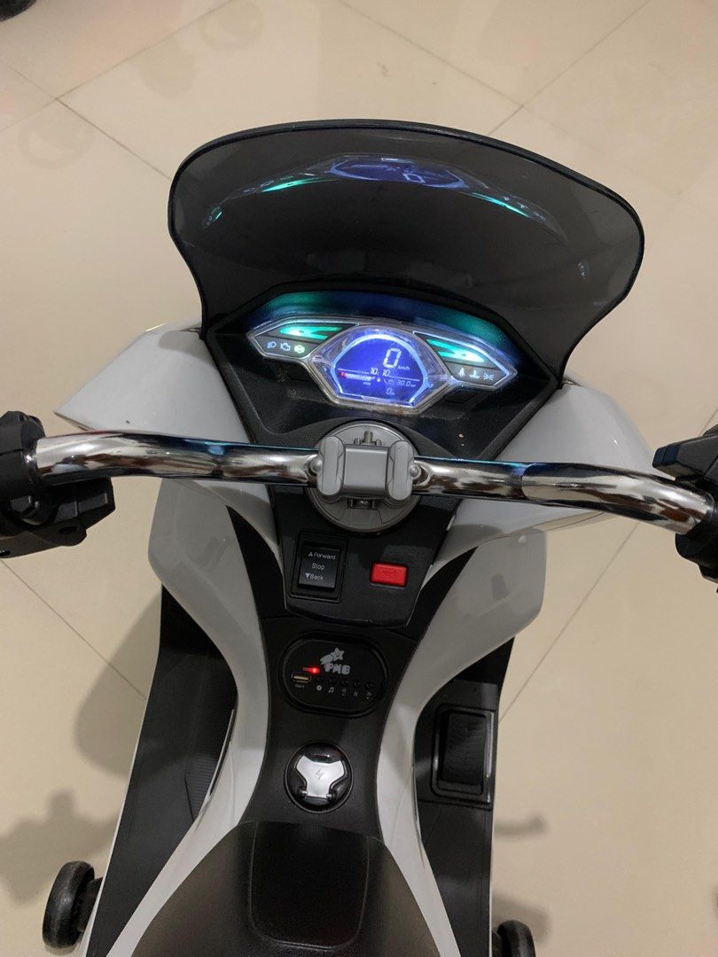 Motor aki pcx anak eks kidstasion, Toys & Collectibles, Mainan di Carousell