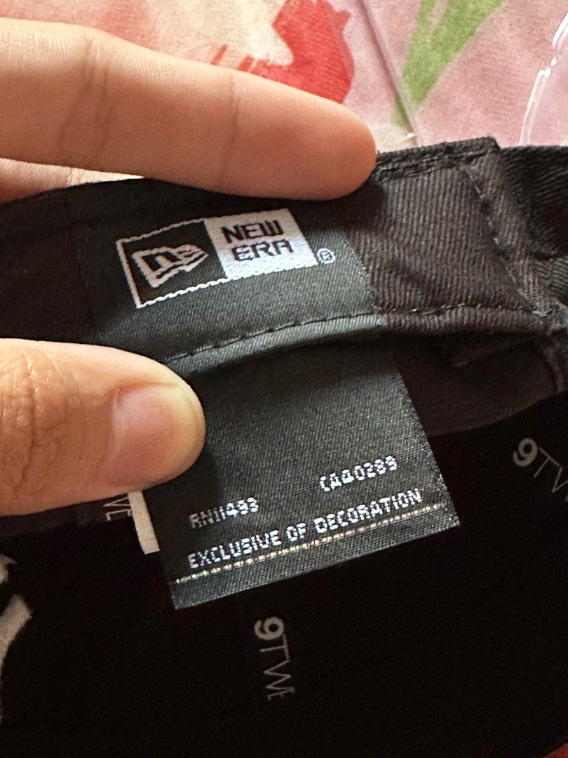 New era x MoMa japan, Men's Fashion, Watches & Accessories, Cap & Hats on Carousell