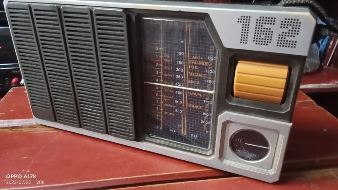 Philips Vintage 162 Transistor Radio (1977), Audio, Portable Music ...