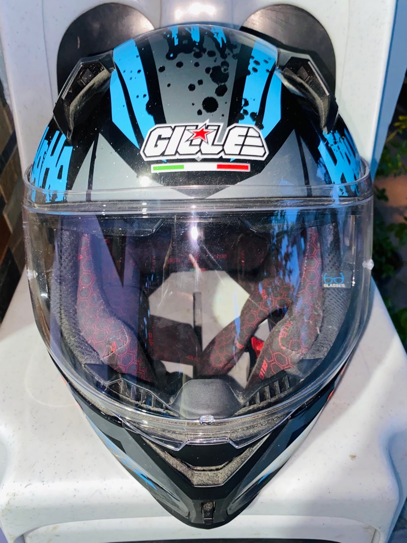 PRELOVED GILLIE HELMET, Motorbikes, Motorbike Parts & Accessories ...