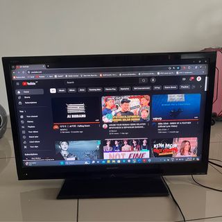 Sharp aquos 40 inch, TV & Home Appliances, TV & Entertainment, TV on ...