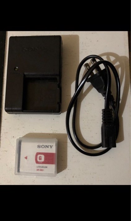SONY DIGI CAM CHARGER AND BATTERY, Mobile Phones & Gadgets, Mobile ...