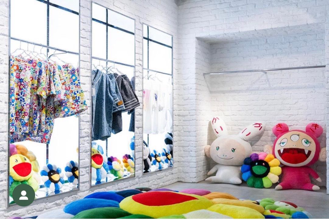 Takashi Murakami merchandise , Hobbies & Toys, Memorabilia ...