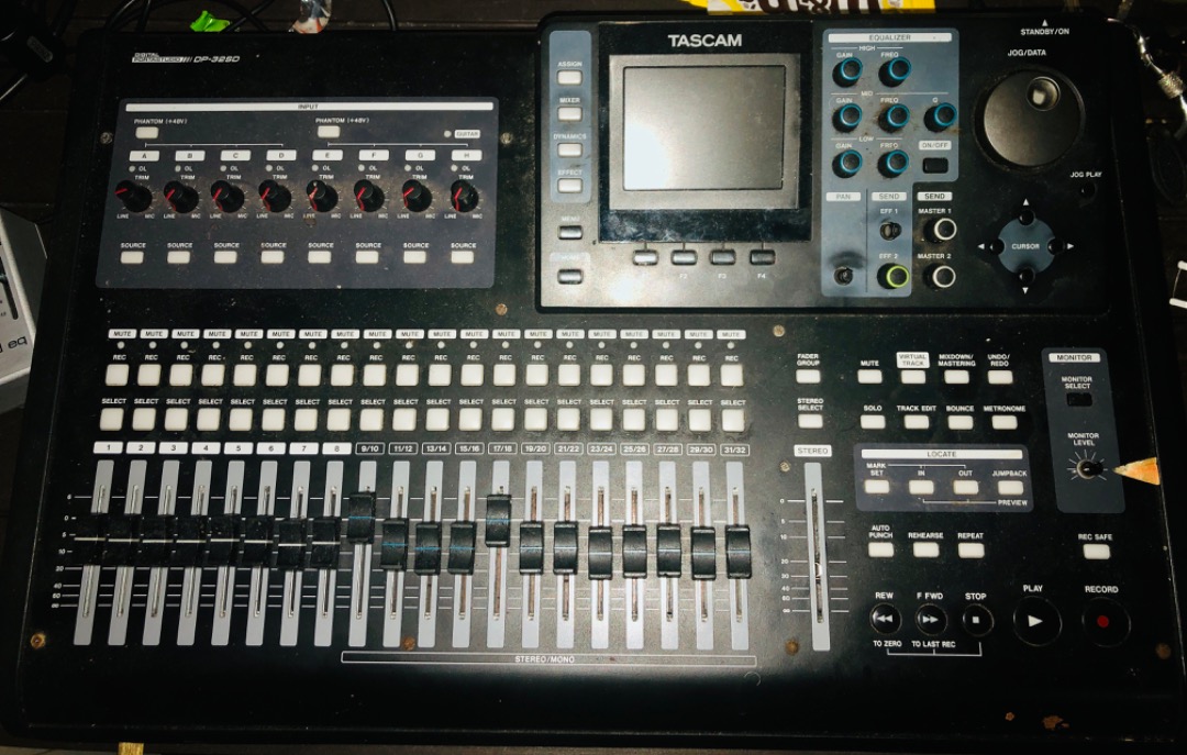 Tascam DP 32-SD Digitale Portable recording studio, Hobbies & Toys ...