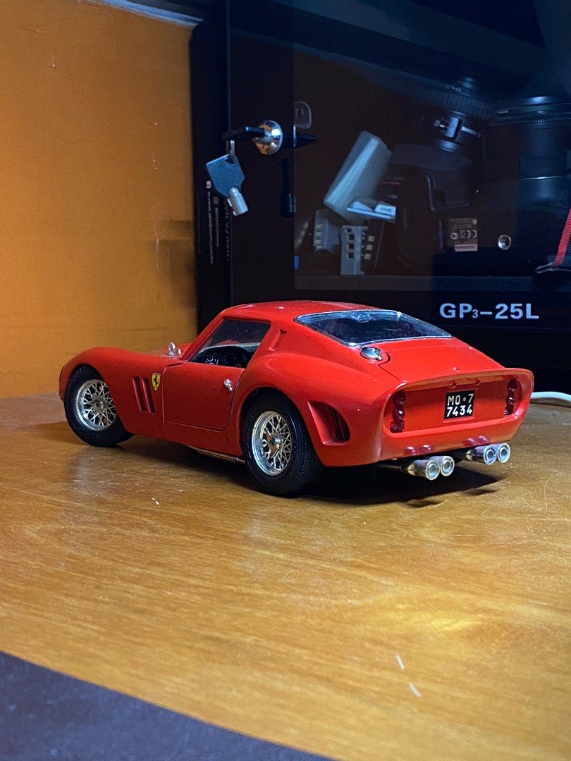 1/18 Bburago Ferrari 250 GTO, Hobbies & Toys, Toys & Games on Carousell