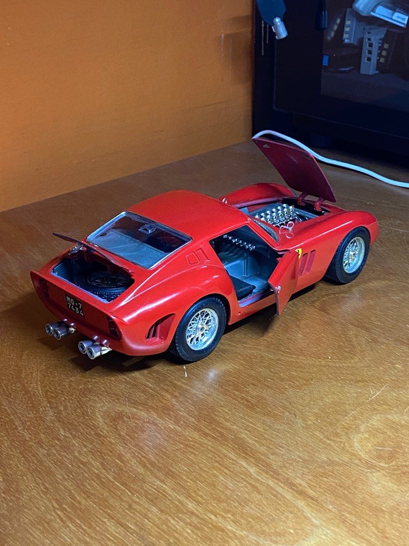 1/18 Bburago Ferrari 250 GTO, Hobbies & Toys, Toys & Games on Carousell