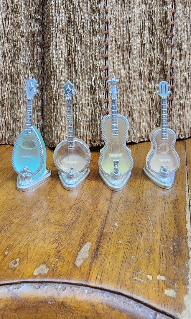 3" inches music instrument set, Hobbies & Toys, Music & Media, Musical ...