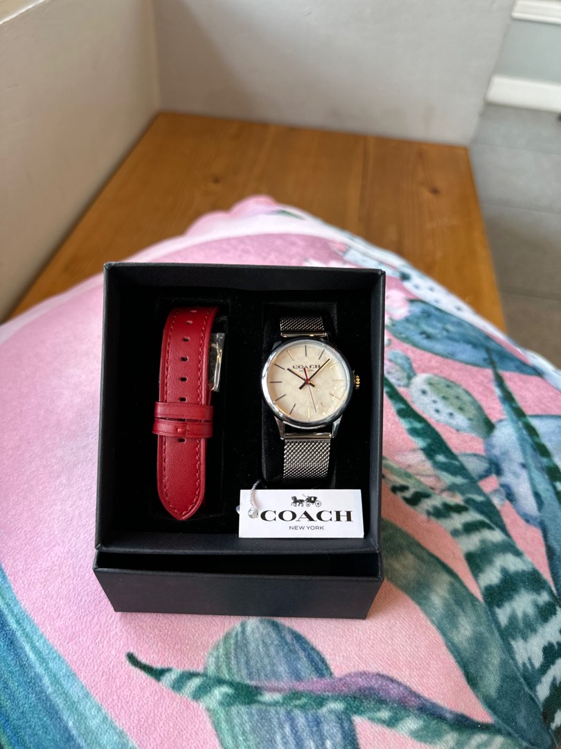 Authentic COACH watch, Women's Fashion, Watches & Accessories, Watches ...