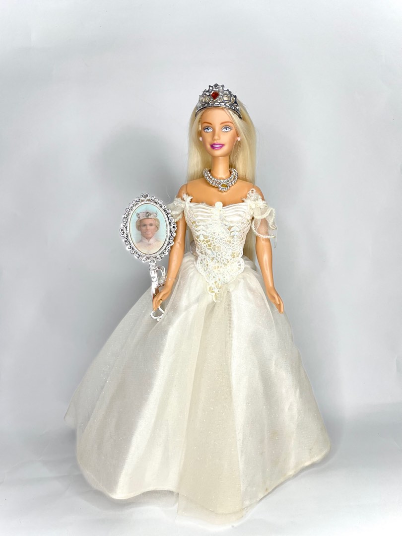 Barbie Princess Bride ( check photos for details and issue ), Hobbies ...