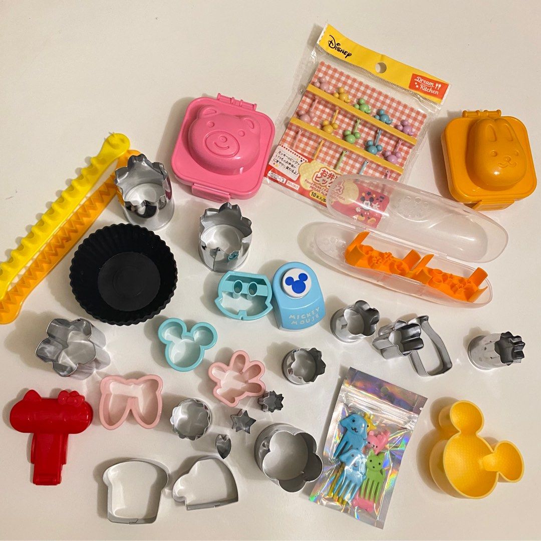 Cetakan bento set alat bento making, Kitchen & Appliances di Carousell