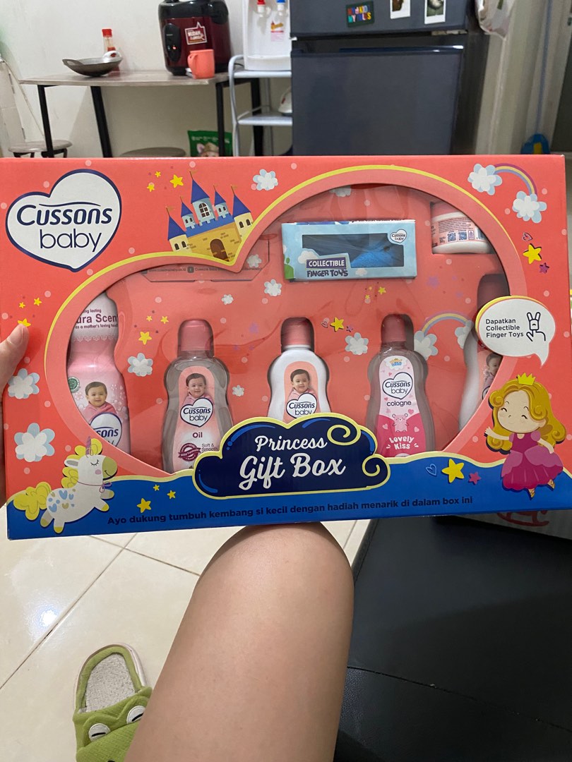 cussons gift box set, Bayi & Anak, Lainnya di Carousell
