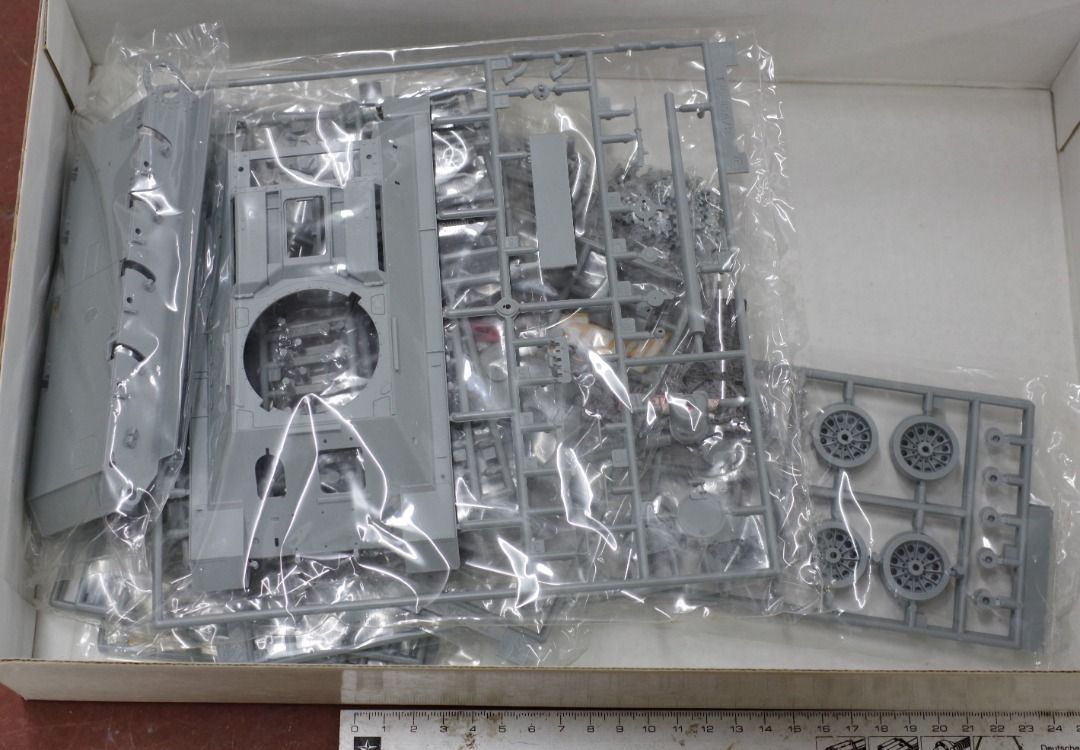 倉底貨-Dragon models-威龍-6319-Premium edition-1/35-T-34/85 Mod.1944-w/magic ...