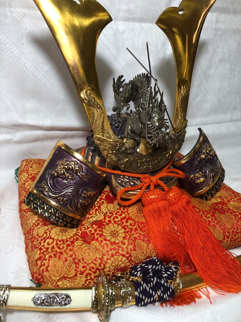 Dragon Suji KABUTO Samurai Helmet with Display Sword - Large, Hobbies ...