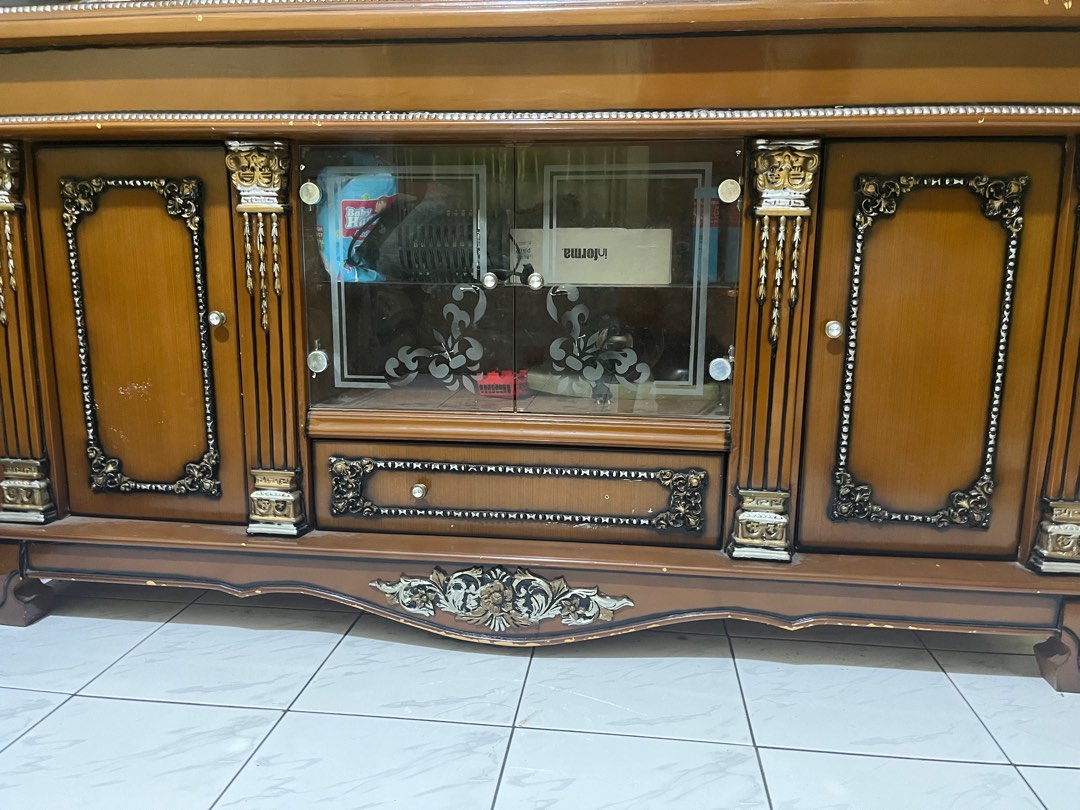 Lemari, Perabotan Rumah di Carousell