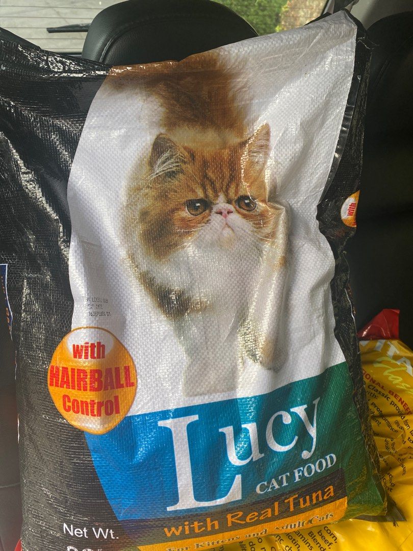 Lucy Cat Food, Pet Supplies, Pet Food on Carousell