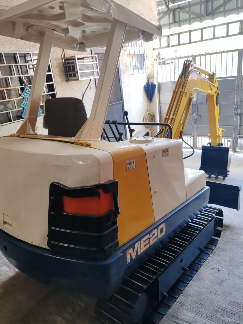 Mitsubishi ME 20 Backhoe / Excavator, Special Vehicles, Heavy Vehicles ...