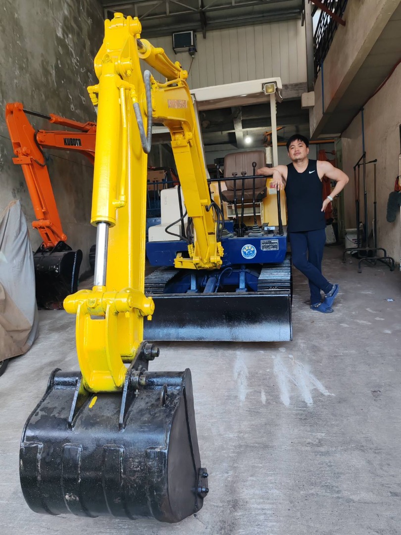 Mitsubishi ME 20 Backhoe / Excavator, Special Vehicles, Heavy Vehicles ...