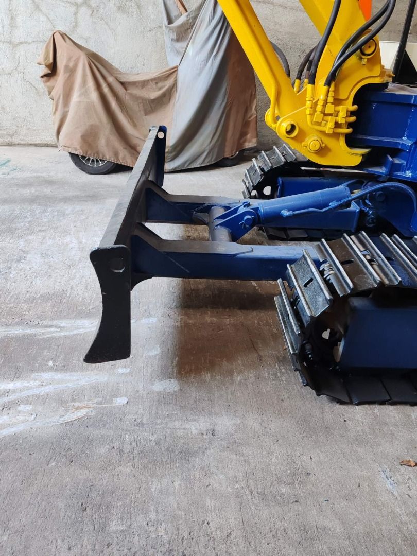 Mitsubishi ME 20 Backhoe / Excavator, Special Vehicles, Heavy Vehicles ...