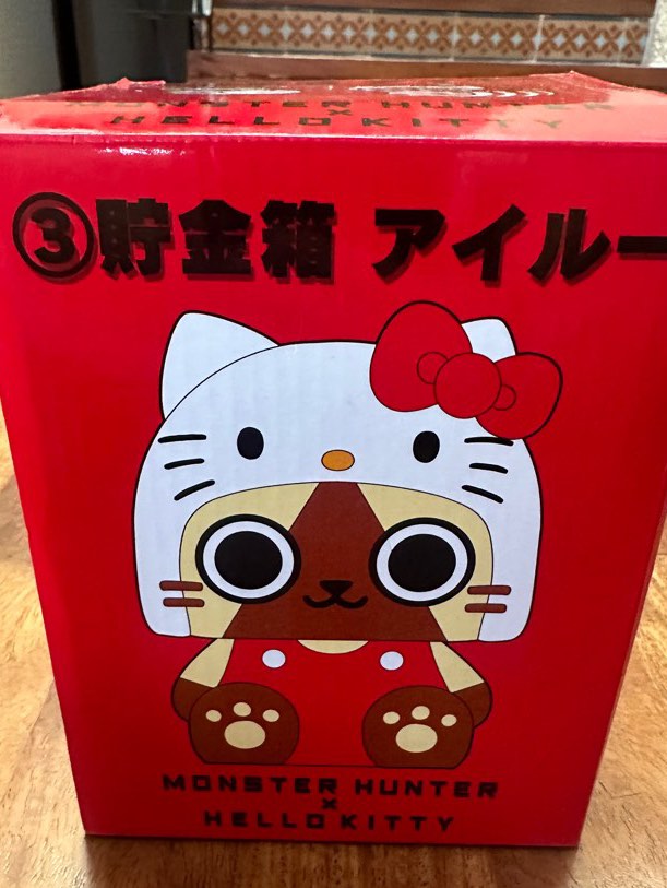 Monster Hunter x Hello Kitty Coin Bank, Hobbies & Toys, Memorabilia ...