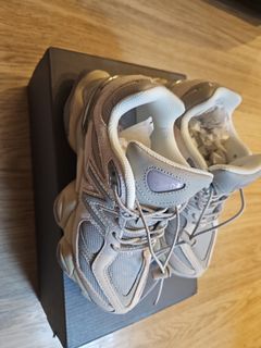 New Balance 9060 U9060JF, 女裝, 鞋, 波鞋 - Carousell