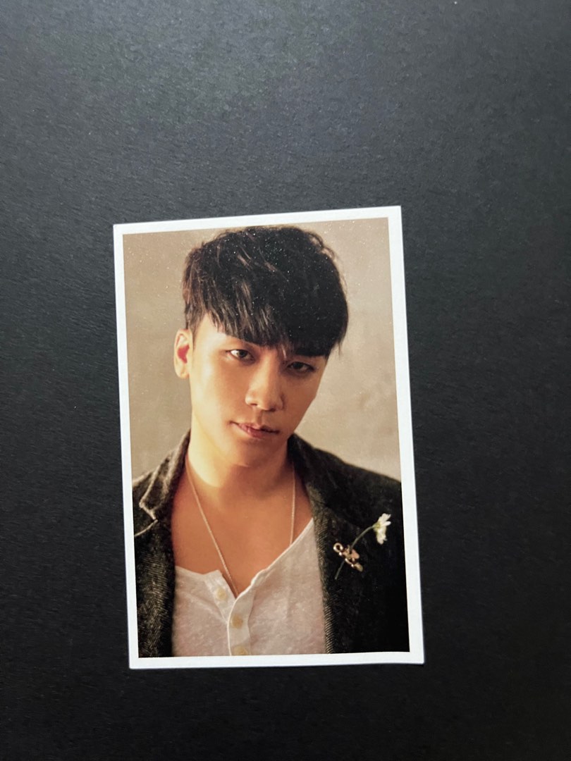 SEUNGRI BIGBANG MADE LIMITED EDITION PHOTOCARD, Hobbies & Toys, Music ...