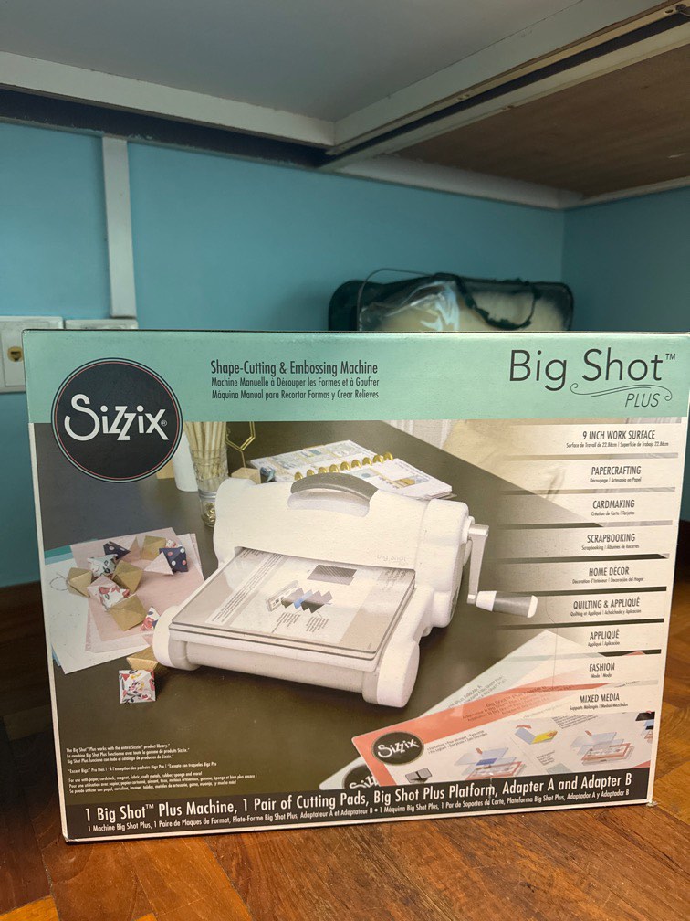 Sizzix Shape-cutting and Embossing Machine, Hobbies & Toys, Stationery ...