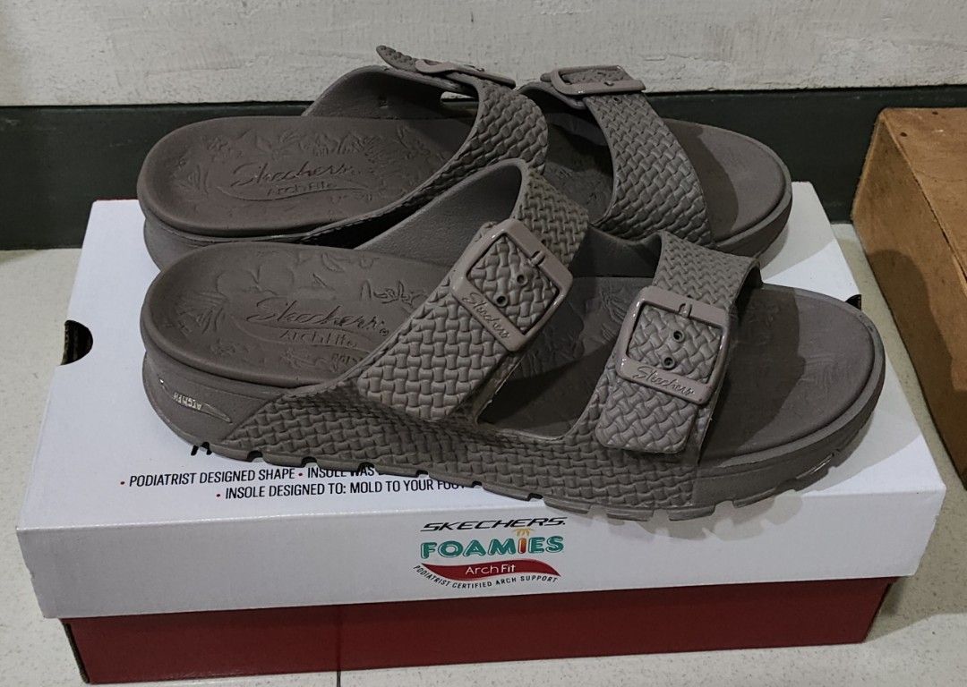 skechers foamies arch fit footsteps, Fesyen Wanita, Sepatu di Carousell