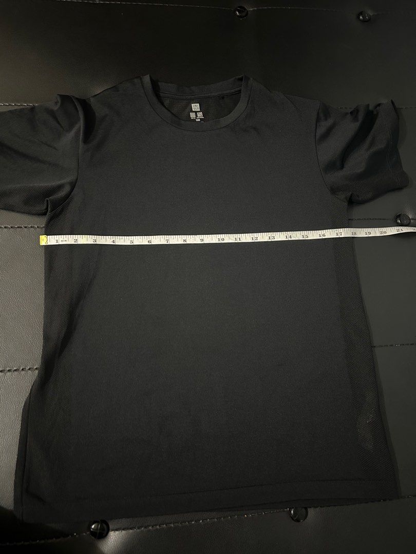 Uniqlo Dri-fit shirt (unisex), Women's Fashion, Activewear on Carousell