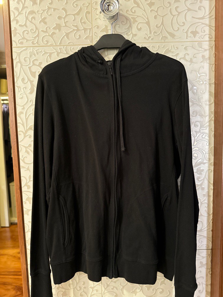 Uniqlo Jacket, Women's Fashion, Coats, Jackets and Outerwear on Carousell
