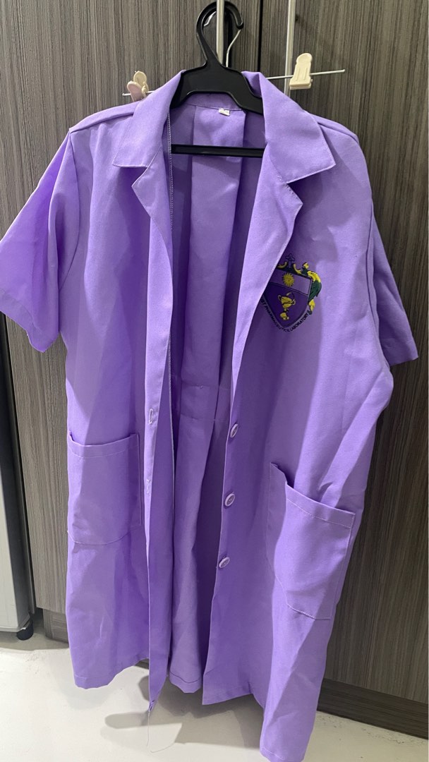 UST FOP Faculty of Pharmacy Laboratory Gown Lab coat, Women's Fashion ...