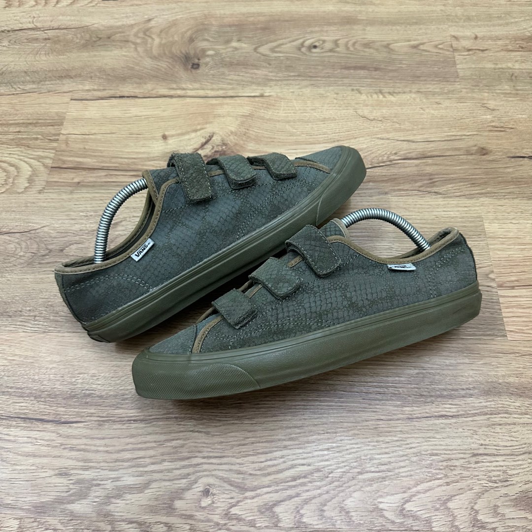 Vans prison issue (8uk), Everything Else, Others on Carousell
