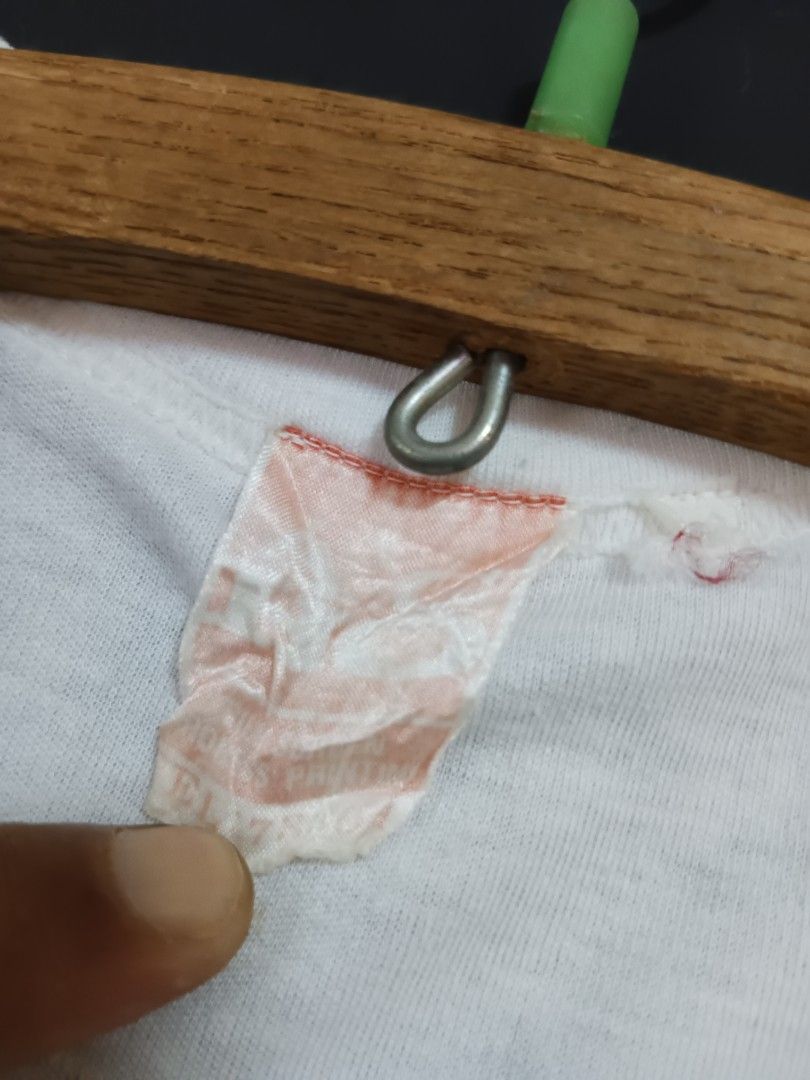 Vintage Raja Brooke Cameron Highlands Tshirt, Men's Fashion, Tops ...