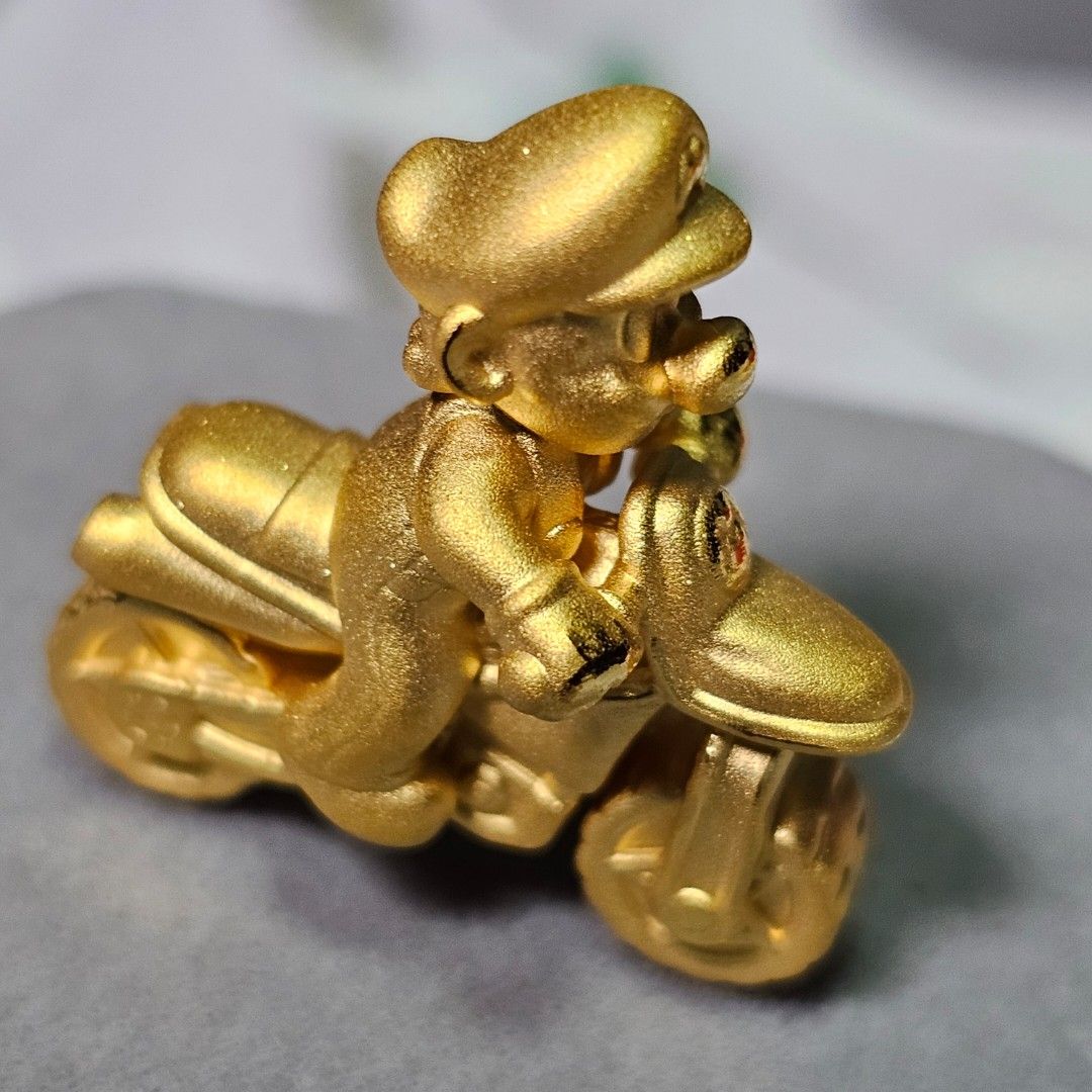 999 Gold Super Mario Display, Hobbies & Toys, Toys & Games on Carousell