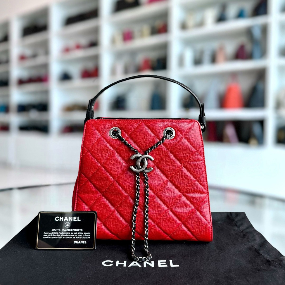 Chanel Caviar CC Bucket Quilted Calfskin Red RSHW No 22, Barang Mewah ...