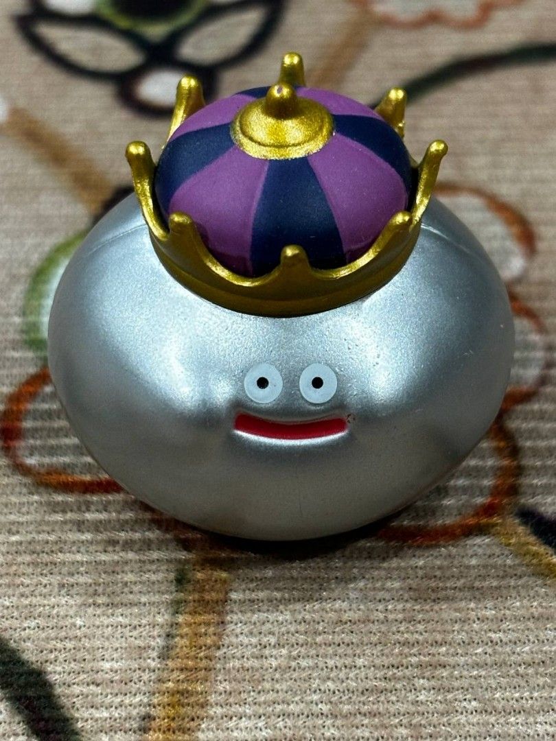 Dragon Quest Metal King Slime Mini Figure, Everything Else, Others on ...