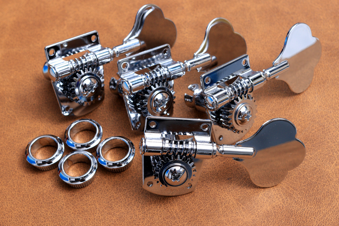 Fender Player Series Bass Tuning Machine Set, Hobbies & Toys, Music ...