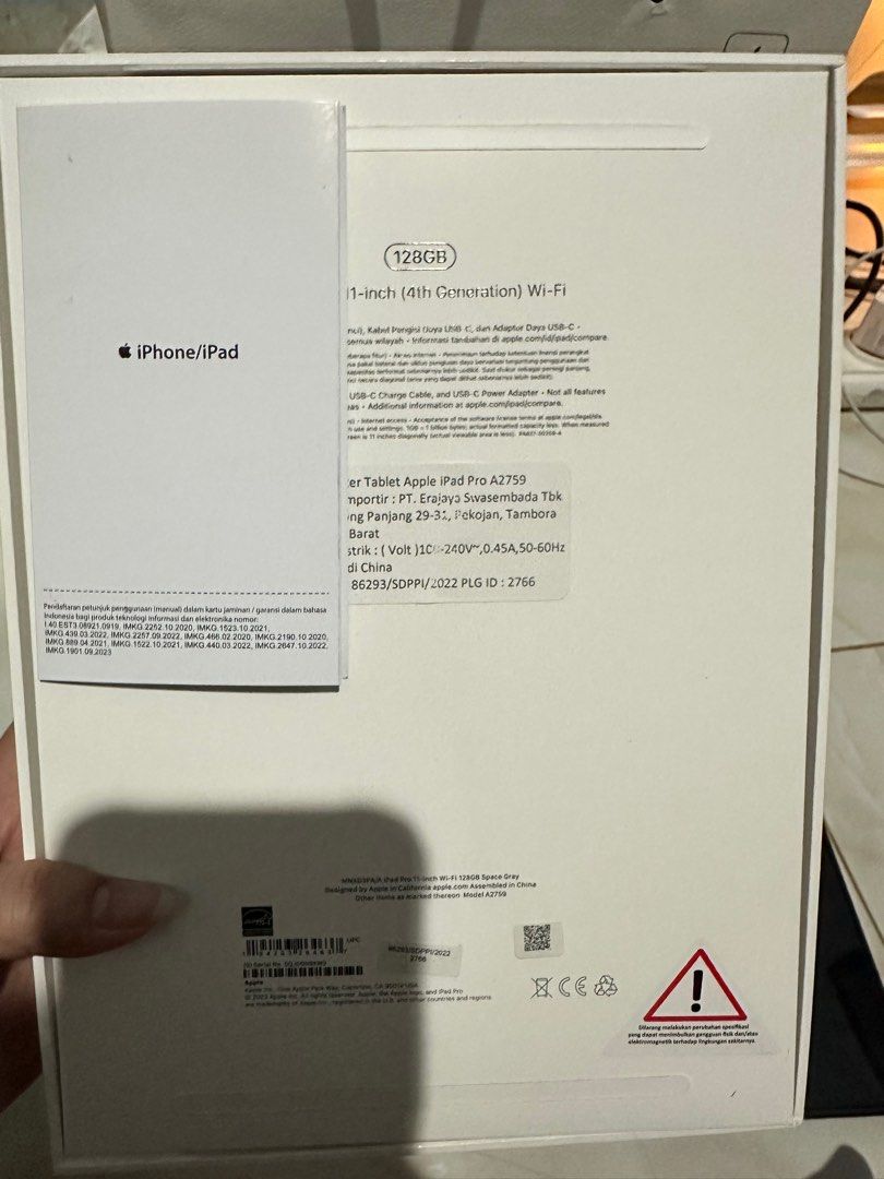IPAD PRO M2 GEN 4 IBOX WIFI 128GB, Telepon Seluler & Tablet, Tablet di Carousell