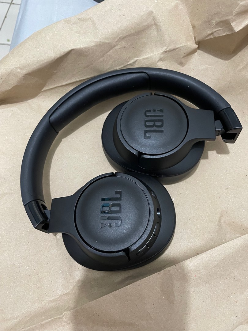 JBL Tune 710BT Pure Bass Wireless Headphones, Audio, Headphones ...