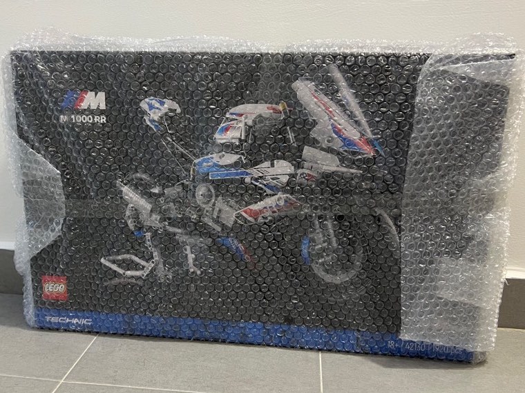 [PROMO]Lego 42130 BMW M1000RR, Hobbies & Toys, Toys & Games on Carousell