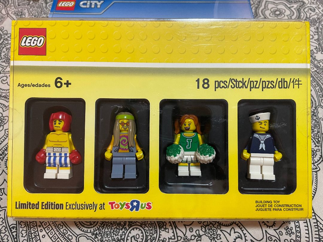 Limited Edition: Lego Classic Minifigure Collection 5004941, Hobbies ...
