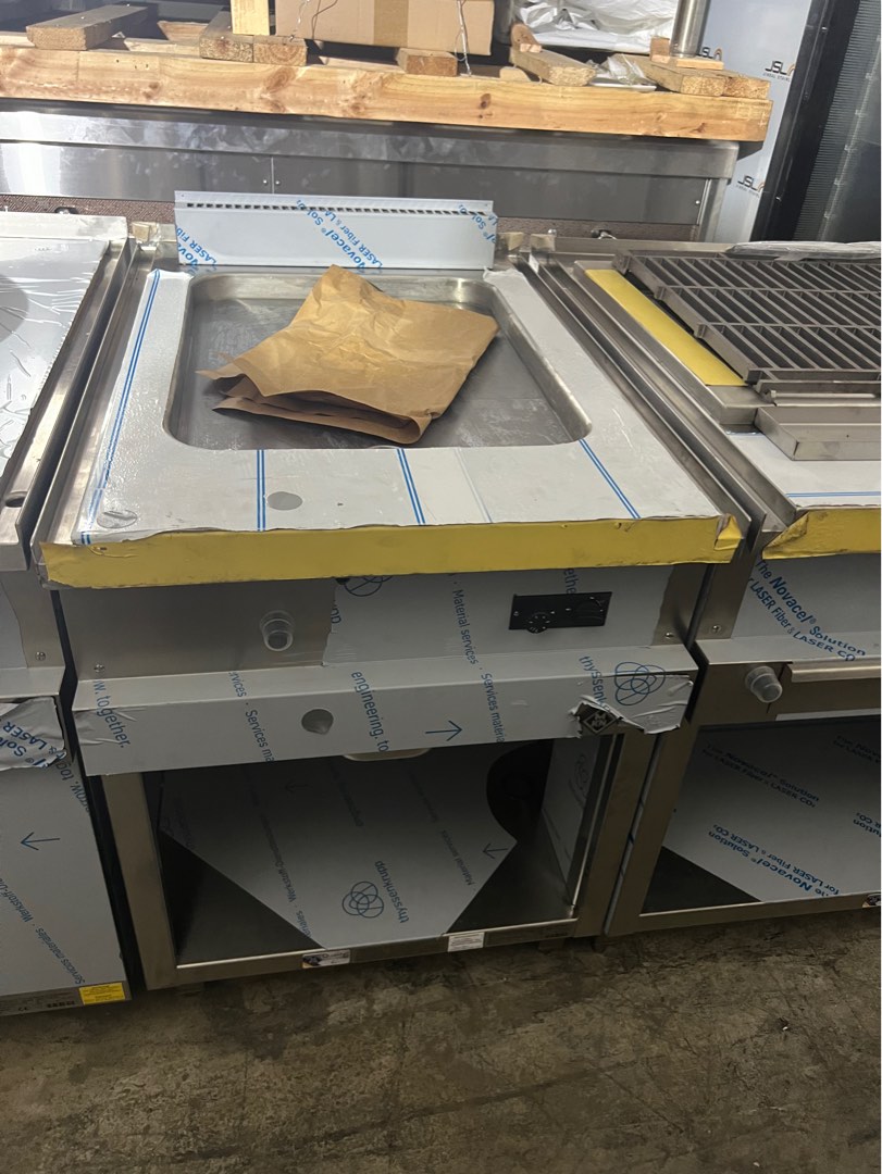MKN gas Freestanding Hot Plate/ Smooth Griddle/Plancha, TV & Home ...