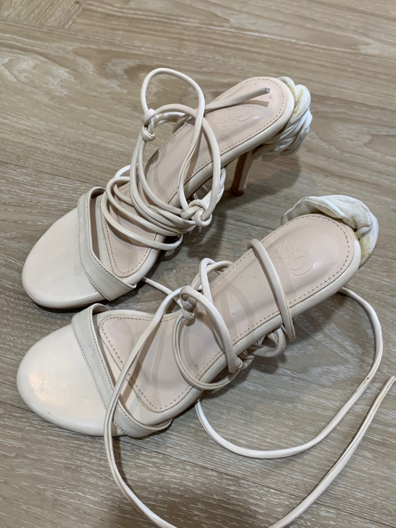 Off white dove satin flower heels tali, Fesyen Wanita, Sepatu di Carousell