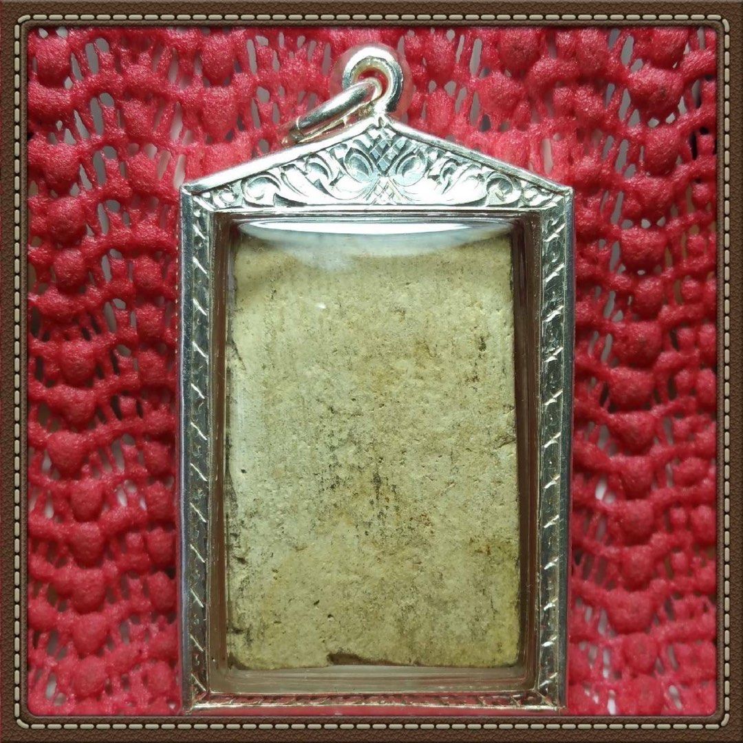 Phra somdej Lp supot wat suthat 2484 year (silver casing), Hobbies ...