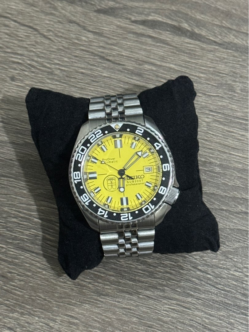 Seiko Mechanical Yellow Diver’s Watch, Men's Fashion, Watches ...