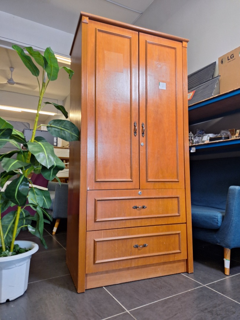 Solid Wooden 2-Door Small Wardrobe | Almari Kecil 2 Pintu Kayu Padu ...