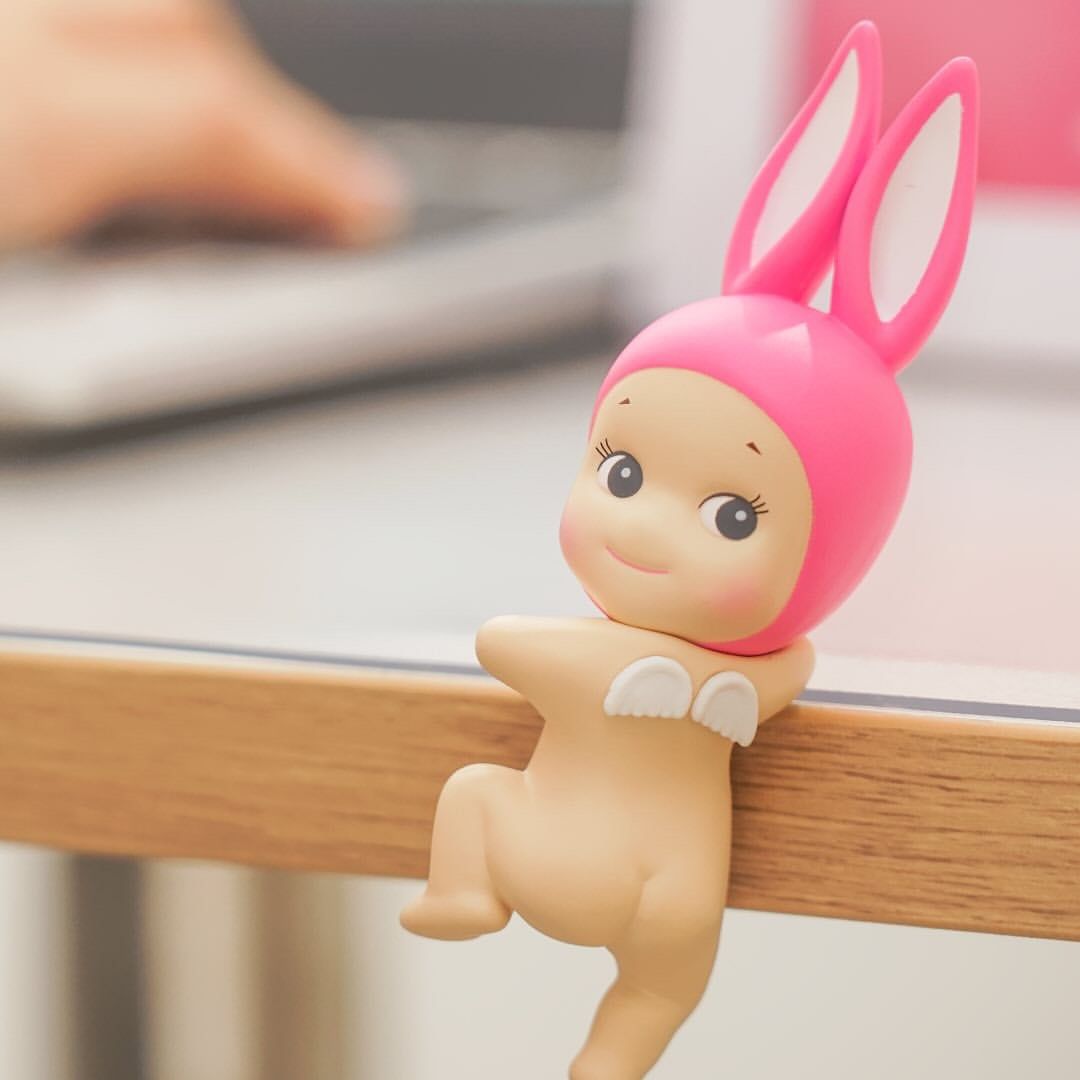 Sonny Angel Looking Back Hipper Series (Rabbit), Hobbies & Toys, Toys ...